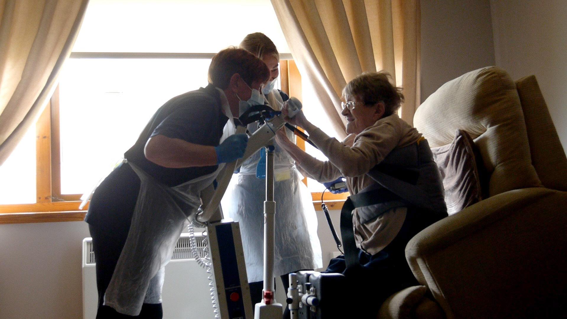 5 Key Qualities Of A Great Care Assistant - SRS Care Solutions